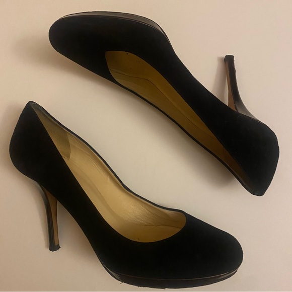kate spade | Shoes | Kate Spade New York Black Suede Round Toe Pump ...